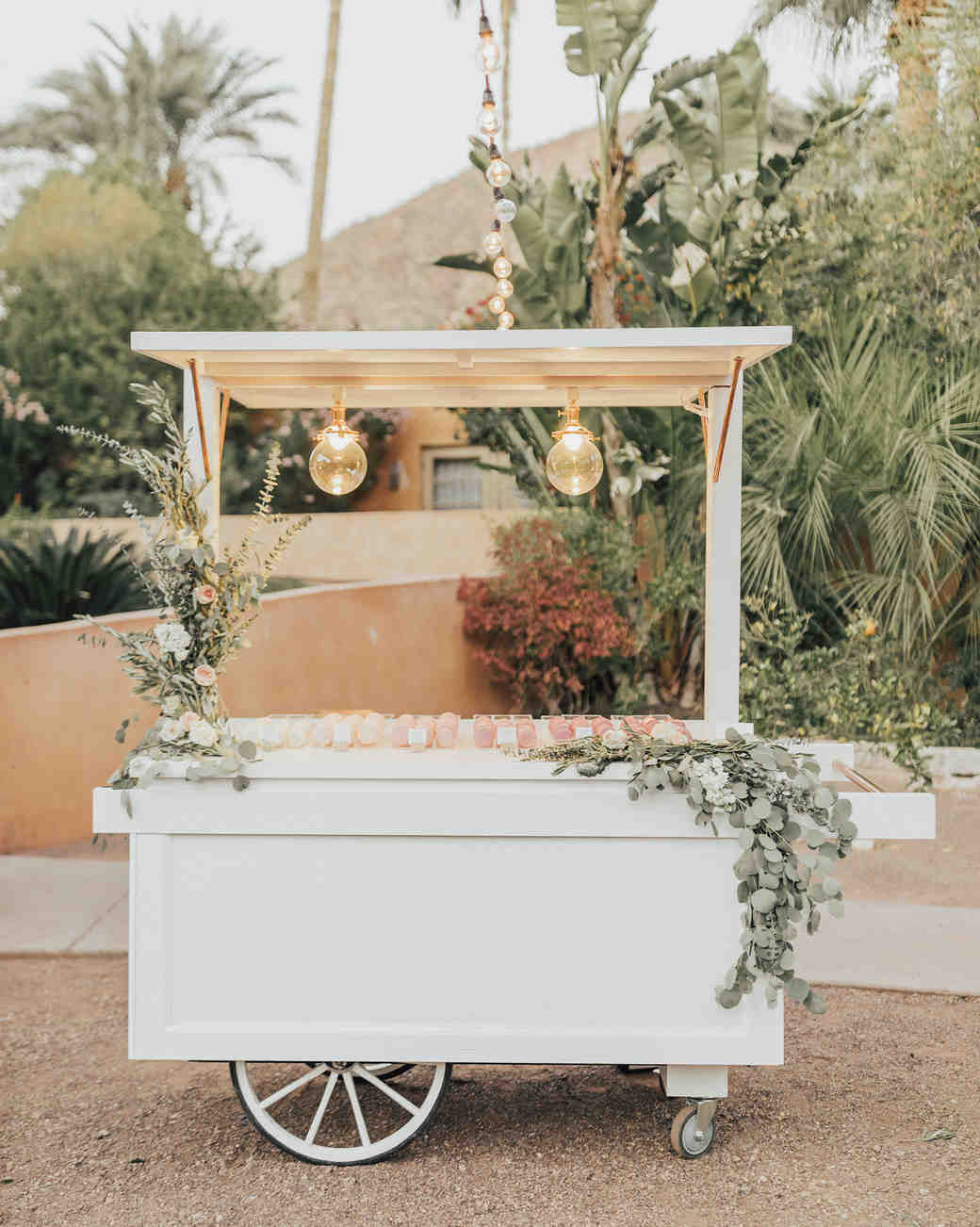 28 Unique Ways To Display Your Wedding Favors Martha Stewart Weddings 28-unique-ways-to-display-your-wedding-favors-martha-stewart-weddings