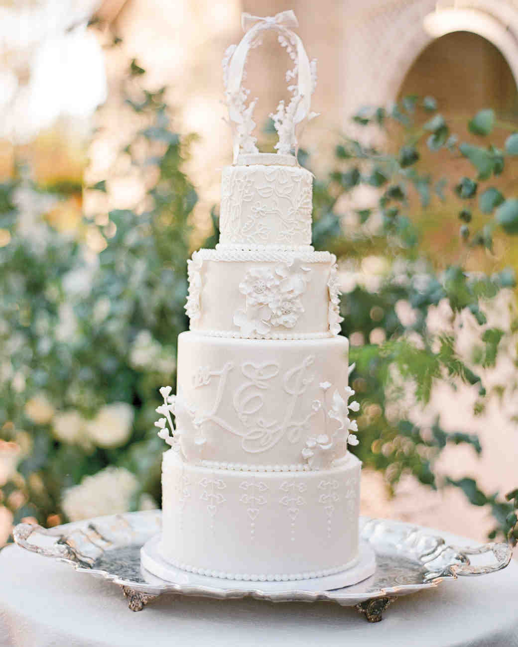 30 Romantic Wedding Cakes | Martha Stewart Weddings
