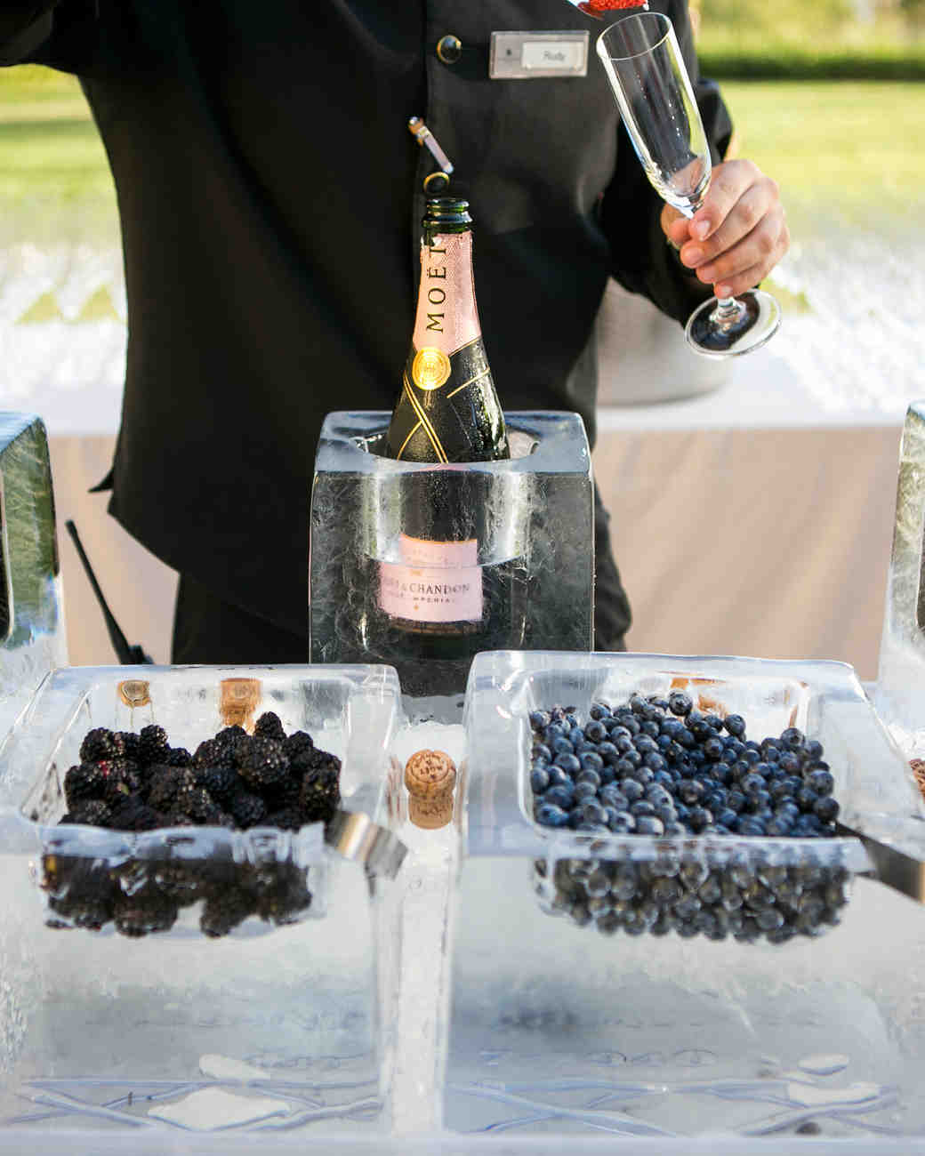 12 Expert Approved Ideas For Your Wedding Welcome Party Martha 12-expert-approved-ideas-for-your-wedding-welcome-party-martha